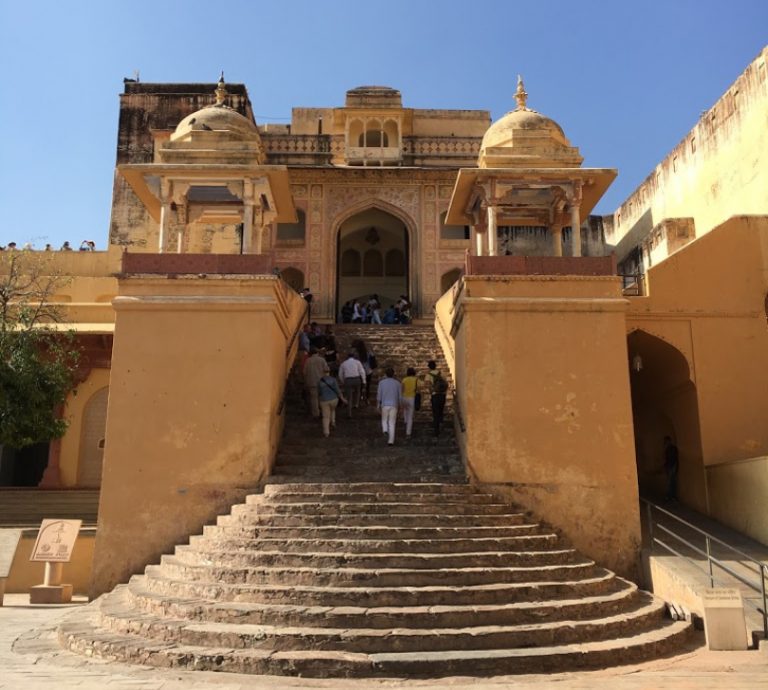 Top 10 Heritage temples in Jaipur worth visiting - Jaipur Stuff