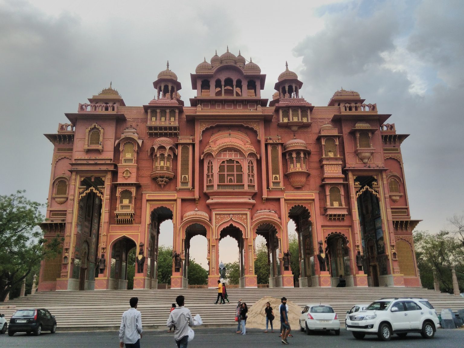 Patrika Gate, Jaipur: A captivating beauty for your perfect candid ...