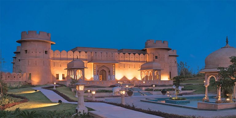 Know about the forts in and around Jaipur - Jaipur Stuff